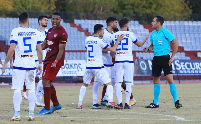 ΟΤΑΝ ΔΕΝ ΥΠΑΡΧΕΙ VAR ΕΠΟΜΕΝΟ ΕΙΝΑΙ ΝΑ ΓΙΝΟΥΝ ΛΑΘΗ ,ΟΠΩΣ ΣΤΟ ΑΛΚΑΖΑΡ ...