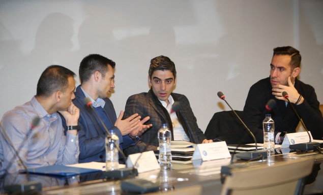 ΝΤΡΟΠΗ ΜΕ ΟΡΙΑΚΗ ΠΛΕΙΟΨΗΦΙΑ ΠΕΡΑΣΕ Η ΑΡΣΗ ΤΗΣ ΑΠΟΧΗΣ ΚΑΘΩΣ ΥΠΗΡΞΑΝ ...