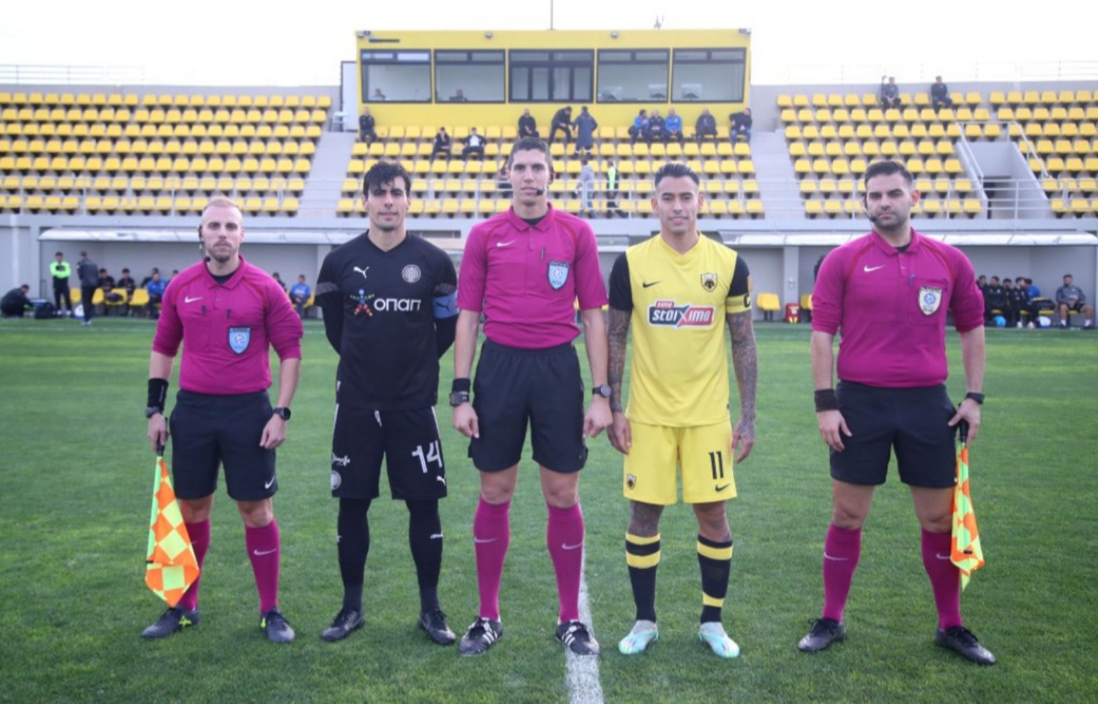 O ΑΓΓΕΛΟΣ ΜΠΑΚΟΓΙΑΝΝΗΣ ΣΦΥΡΙΞΕ ΤΟ ΑΠΟΓΕΥΜΑ ΤΟ ΦΙΛΙΚΟ ΜΑΤΣ ΑΕΚ-ΟΦΗ (ΦΩΤΟ ...