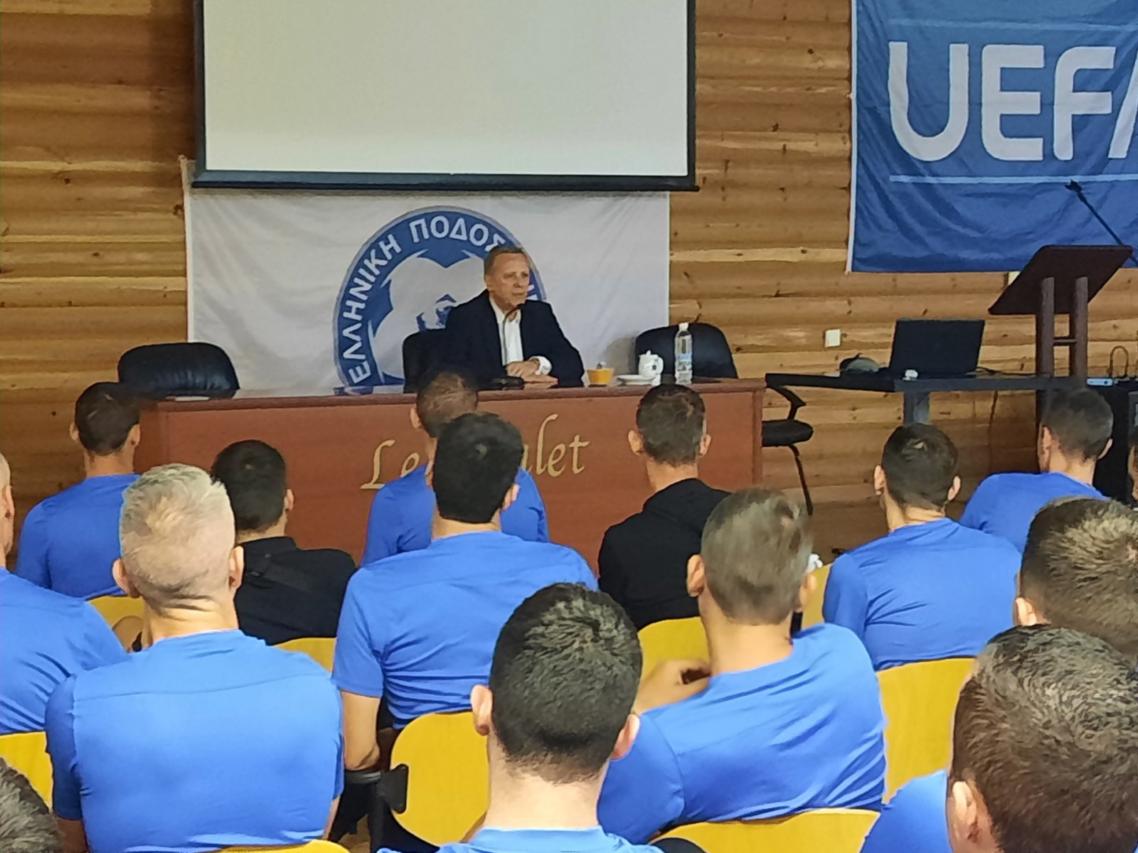 ΟΙ ΔΙΑΙΤΗΤΕΣ ΞΑΝΑΠΑΙΡΝΟΥΝ ΤΙΣ ΣΦΥΡΙΚΤΡΕΣ ΣΤΑ ΧΕΡΙΑ ΤΟΥΣ ΚΑΙ ΘΑ ΕΙΝΑΙ ...