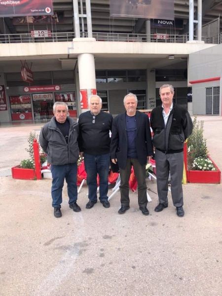 ΑΝΤΙΠΡΟΣΩΠΕΙΑ ΤΟΥ ΣΥΝΔΕΣΜΟΥ ΔΙΑΙΤΗΤΩΝ ΠΕΙΡΑΙΑ ΜΕ ΕΠΙΚΕΦΑΛΗΣ ΤΟΝ ΠΡΟΕΔΡΟ ...