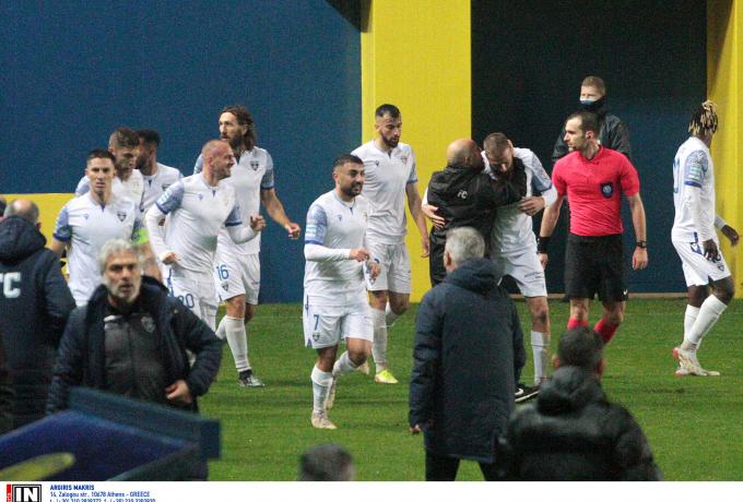ΟΤΙ ΚΑΙ ΝΑ ΛΕΝΕ Ο ΤΣΑΚΑΛΙΔΗΣ ΣΤΑΘΗΚΕ ΣΤΟ ΥΨΟΣ ΤΩΝ ΠΕΡΙΣΤΑΣΕΩΝ Σ ΕΝΑ ...