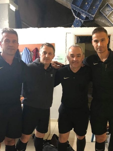Ο ΔΗΜΗΤΡΗΣ ΘΑΝΟΣ ΔΕΝ ΤΟ ΒΑΖΕΙ ΚΑΤΩ Η ΔΙΑΙΤΗΣΙΑ ΕΙΝΑΙ ΤΟ ΜΕΡΑΚΙ ΤΟΥ ΚΑΙ ...