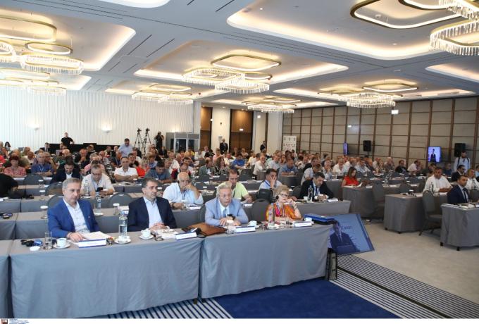 AMΕΤΑΝΟΗΤΟΣ Ο ΠΡΟΕΔΡΟΣ ΤΗΣ ΕΠΣ ΓΡΕΒΕΝΩΝ Δ.ΚΙΟΥΠΤΣΙΔΗΣ ΑΝΕΒΗΚΕ ΣΤΟ ΒΗΜΑ ...