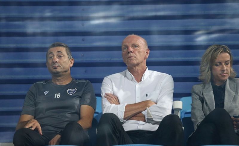 ΑΡΧΕΤΑΙ Η ΣΥΝΕΔΡΙΑΣΗ ,Ο ΑΝΑΠΛΗΡΩΤΗΣ ΕΙΣΑΓΓΕΛΕΑΣ ΝΙΚΟΣ ΜΑΡΓΑΡΙΤΗΣ ΑΣΚΗΣΕ ...